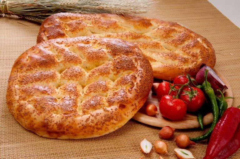 Making Turkish Pita—The Ramadan Way - ALO Magazine